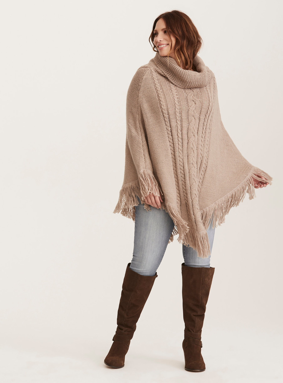 Winter Poncho - Trendy Curvy