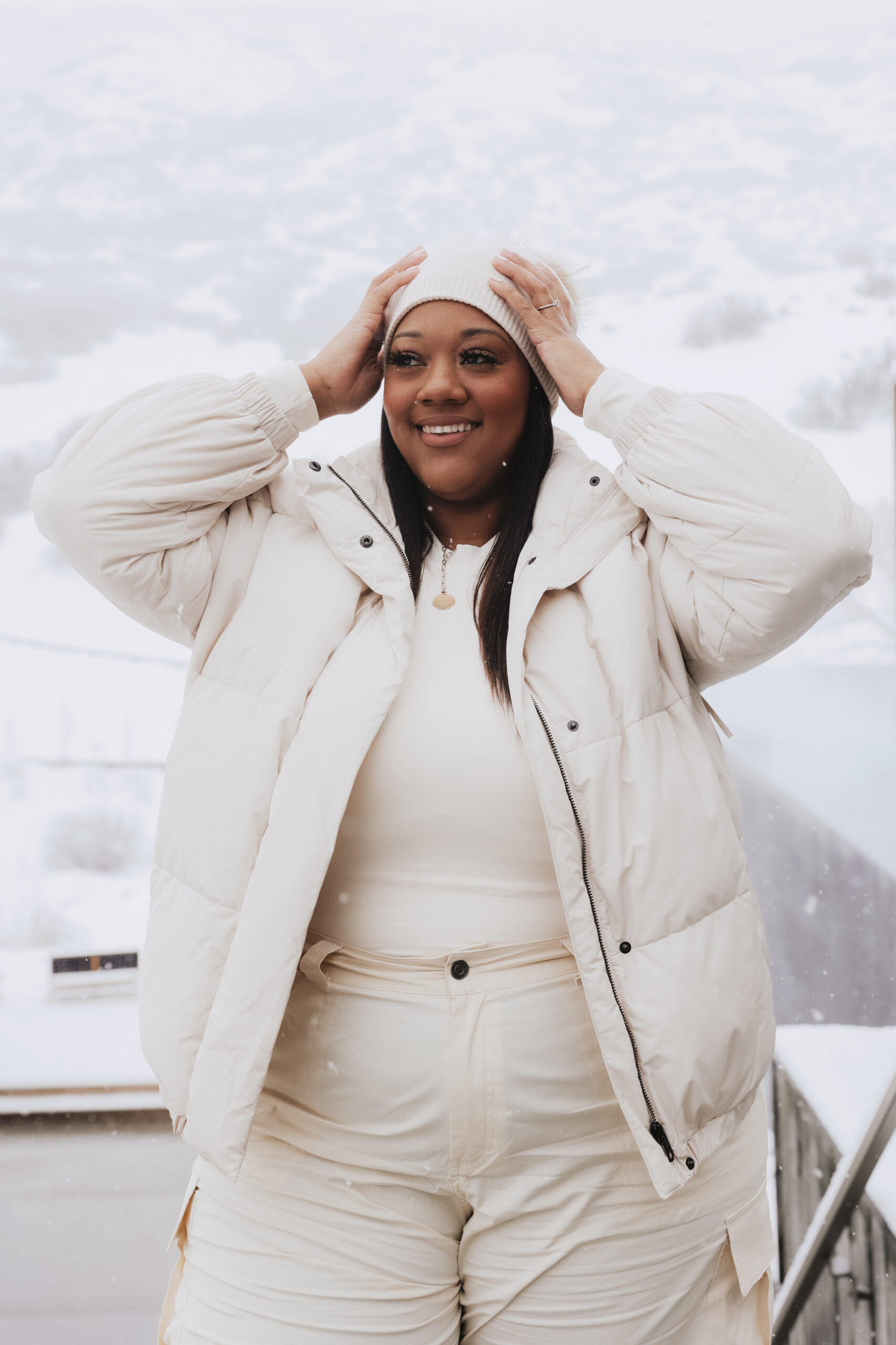 Stylish and Warm: Plus-Size Winter Outfits for Cold Weather - Trendy Curvy